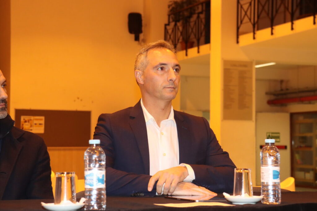 José Carvalho reconduzido diretor do Agrupamento de Escolas Afonso de ...